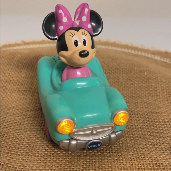Disney | Toys | Vtg Gogo Disney Minnie Mouse Around Town Playset Car ...